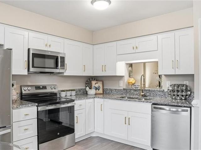 325 Gambrill Ct, Virginia Beach, VA 23462