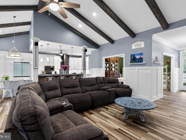 325 Gentle Breeze Circle