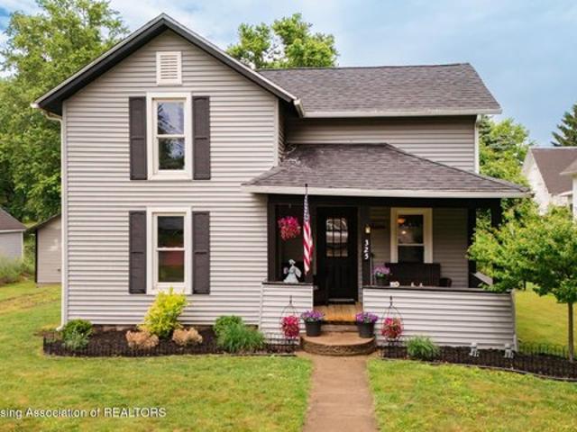325 Grand St, Springport, MI 49284