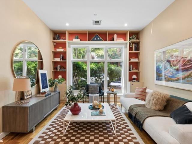 325 Greene Ave Apt 1B, Brooklyn, NY 11238