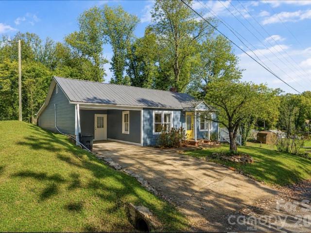 325 Dogwood Lane