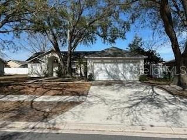 325 Drake Elm Dr, Kissimmee, FL 34743