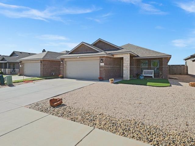 325 E 34th St, Wolfforth, TX 79382