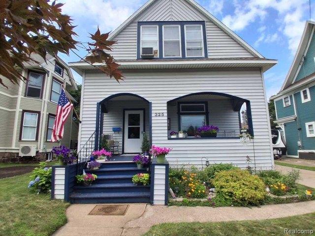 325 E Hewitt Ave, Marquette, MI 49855