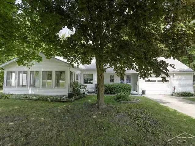 325 E ISABELLA RD, MIDLAND, MI 48640 Single Family Residence F.