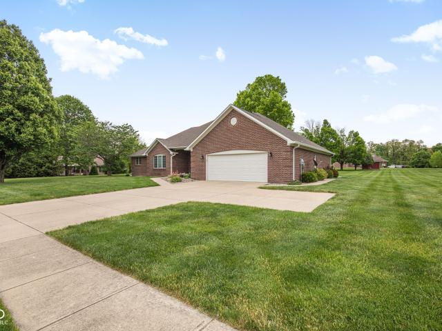 325 E Levi Lane