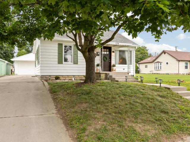 325 E Michigan Street