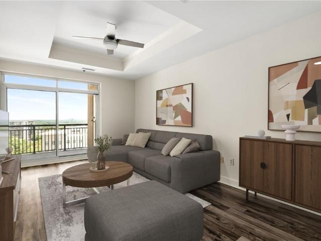 325 E Paces Ferry Road NE 1704