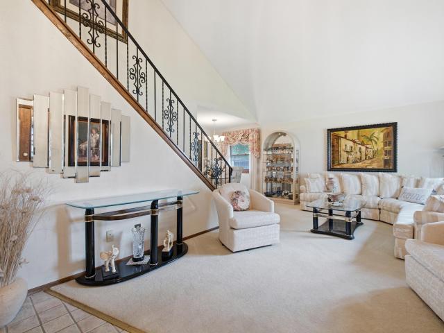 325 E Parkway Estates Dr