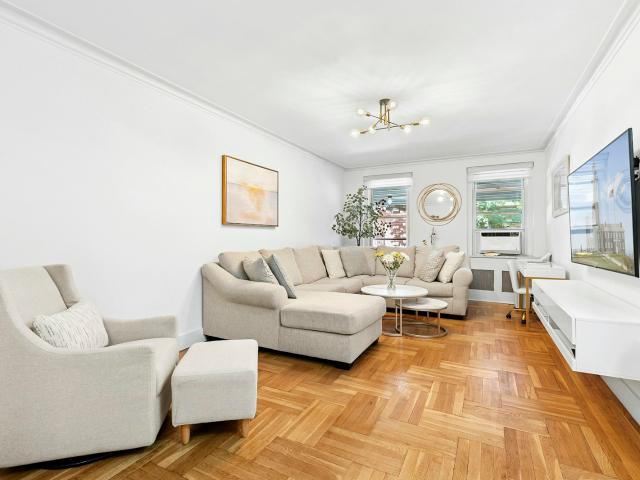 325 East 77th Street, New York, NY