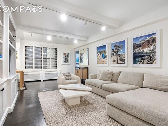 325 East 79th Street, New York, NY