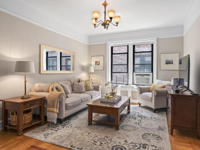325 East 80th Street, New York, NY