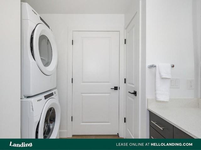 325 East 300 South Studio Apartment for Rent at 325 E 300 S, Salt Lake City, UT 84111 Central City
