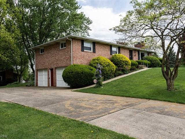 325 Faircrest St SW, Canton, OH 44706