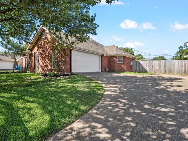 325 Fannin Drive