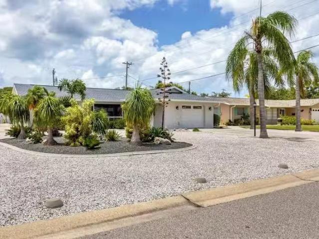 325 Fiesole St, Venice, FL 34285 MLS N6133440