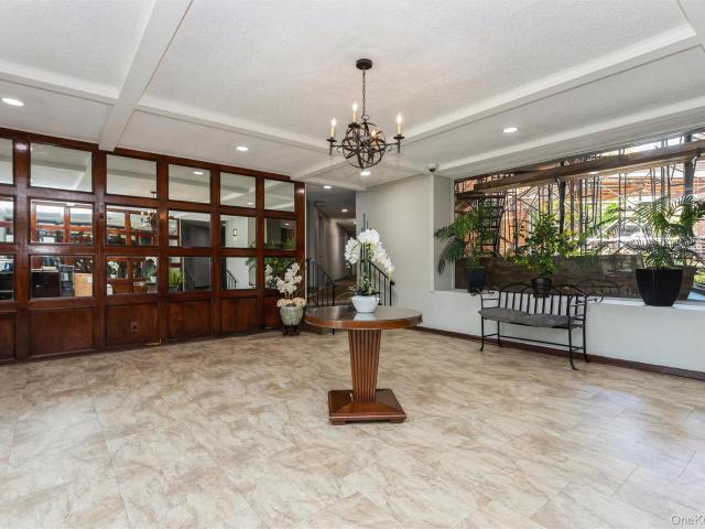 325 King Street 3I
