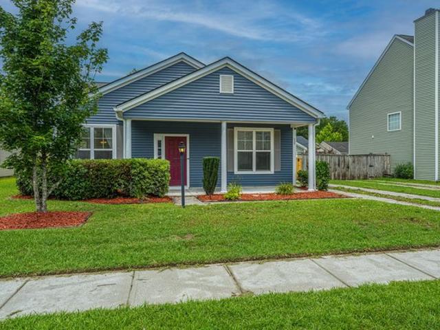 325 Harriswood Ln, Moncks Corner, SC 29461