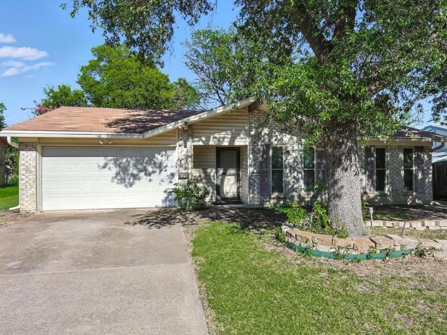 325 Hastings Dr, Cedar Hill, TX 75104 | MLS #21011