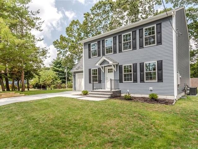 325 Inez Ave, Warwick, RI 02886