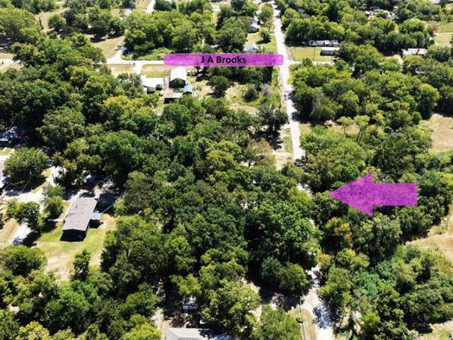325 Jackson St, Teague, TX 75860