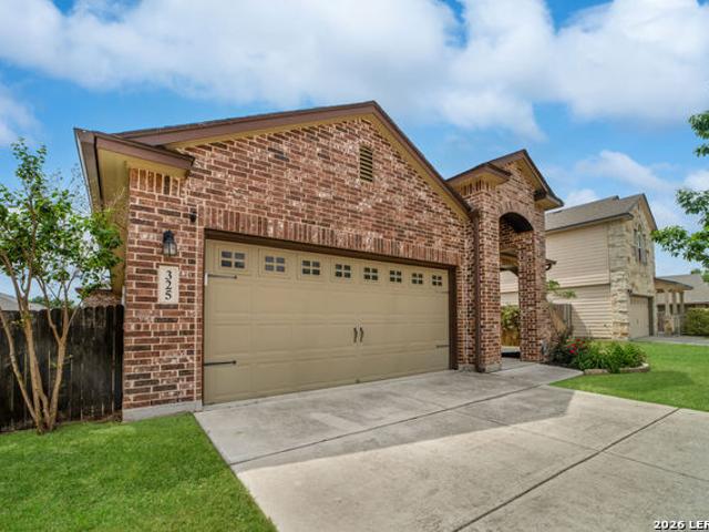 325 Oak Creek Way