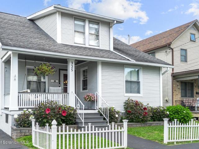 325 Oak Street