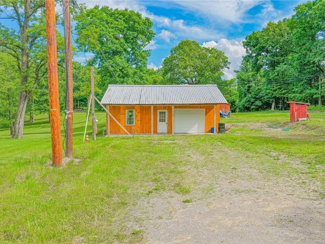 325 Oakdale Road