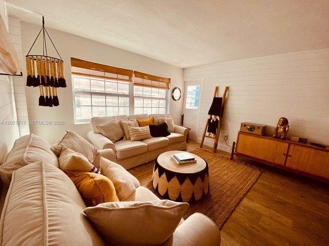 325 Ocean Dr Apt 408, Miami Beach, FL 33139