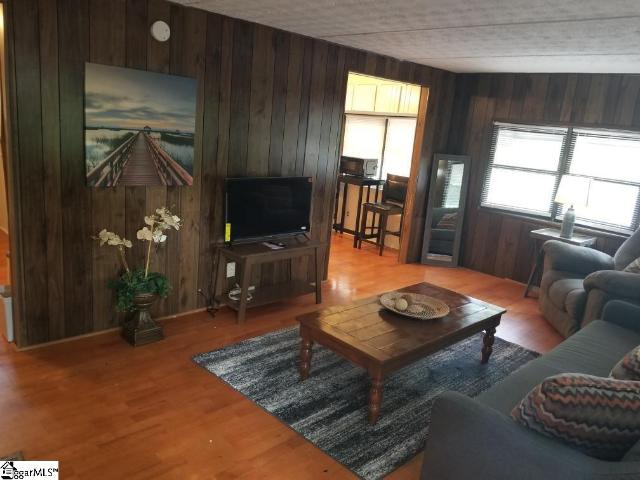 325 Lakewood Drive