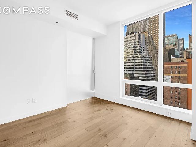 325 Lexington Avenue, New York, NY