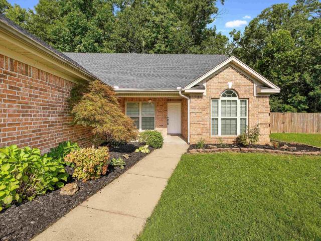 325 Madison Place Circle
