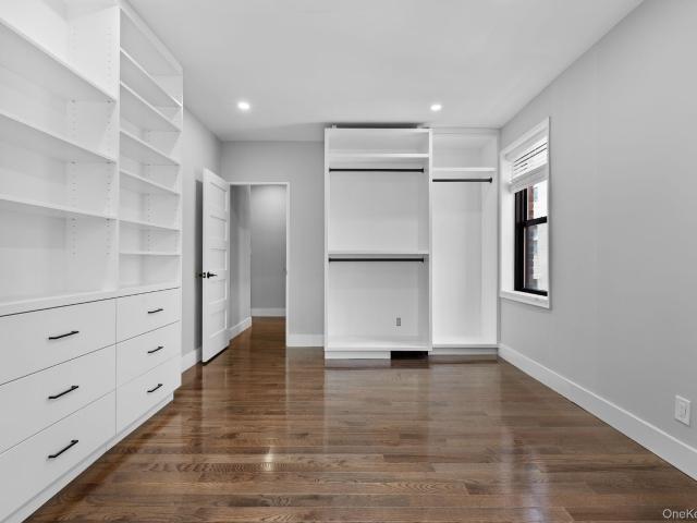 325 Main Street 4D