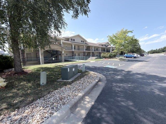 325 Majestic Dr Apt 129, Branson, MO 65616