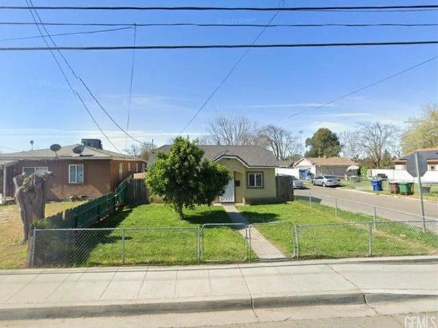 325 N 15th St, Chowchilla, CA 93610