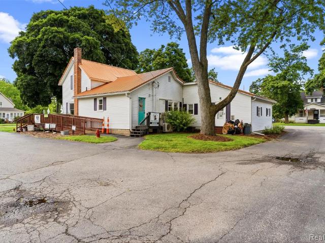 325 N Cedar Street