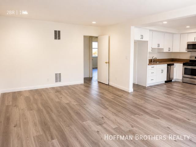325 N Howard St Glendale, CA 91206