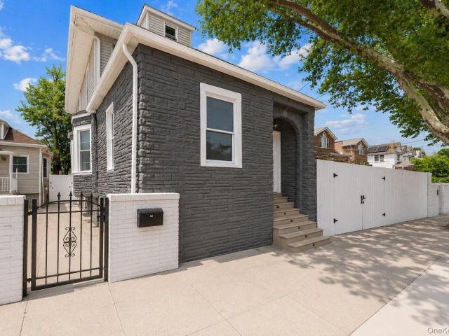 325 Newman Avenue