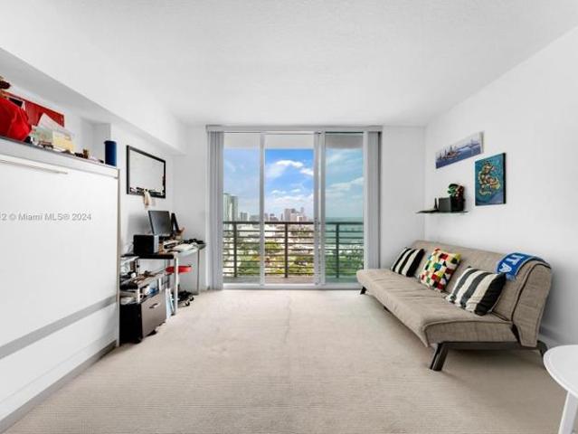 325 S Biscayne Blvd #3320, Miami, FL 33131