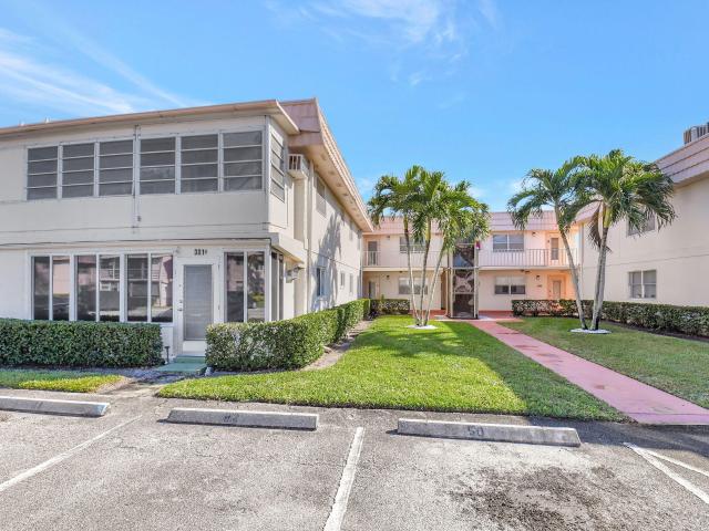 325 Saxony G, Delray Beach, FL 33446 | MLS #R11147