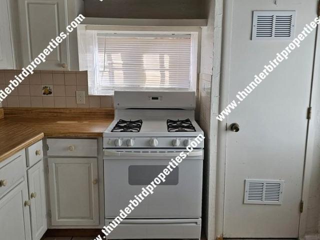 325 San Andres Ave NW 1 Bedroom Apartment for Rent at 325 San Andres Ave Nw, Albuquerque, NM 87107
