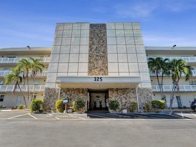 325 SE 11th Ter Apt 107, Dania Beach, FL 33004