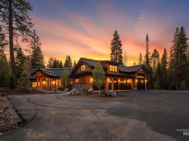 325 Sunshine Dr, McCall, ID 83638
