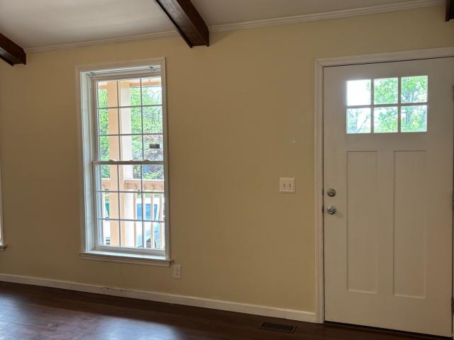 325 Sunrise Cir