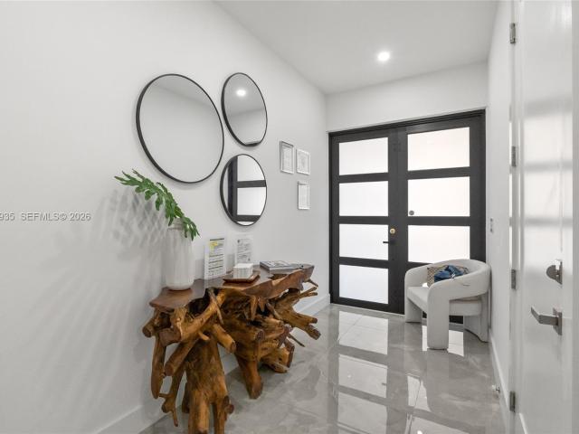 325 SW 16th St, Unit B, Fort Lauderdale, FL 33315 | MLS #A11983