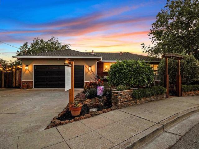 325 Polk Way