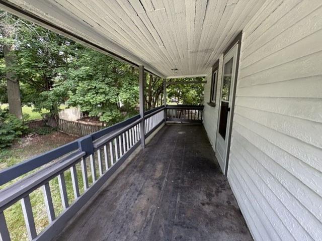 325 Para Ave Akron Oh 44305.UA.SSC.MFH 2 Bedroom Apartment for Rent at 325 Para Ave, Akron, OH 44305 Goodyear Heights