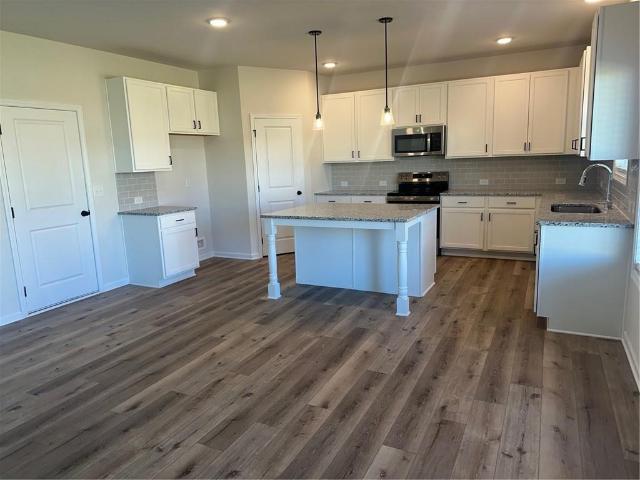 325 Rodeo Dr, Auburn, GA 30011 | MLS #7698