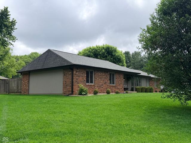 325 Rolling Trails Road