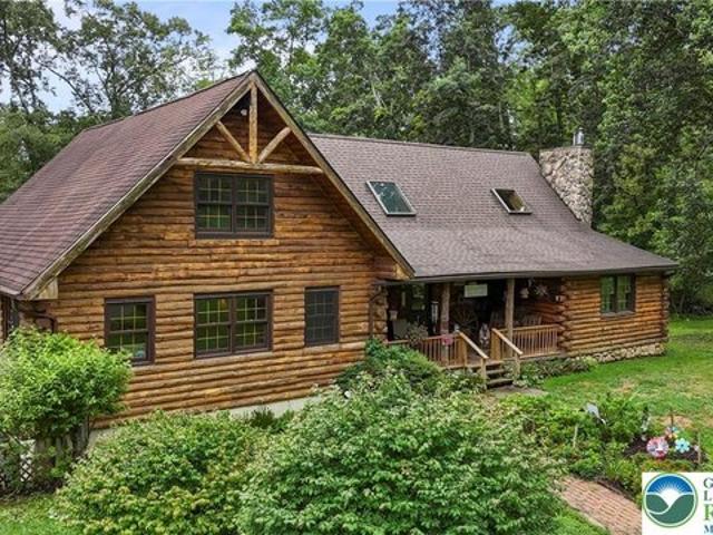 325 Raubsville Rd, Williams Township, PA 18042